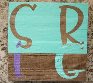 How to Make a Stenciled Spring Pallet Sign - Burton Avenue